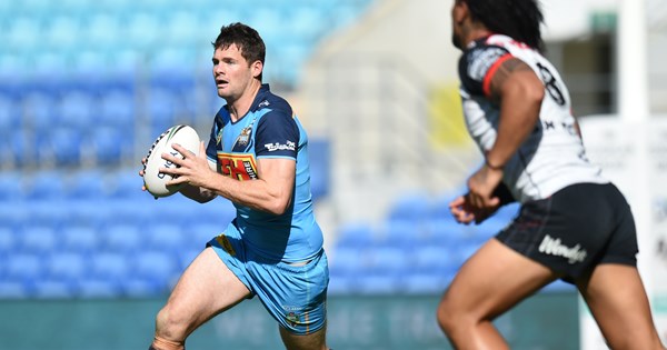 Don knocks back rivals to stick with Titans | Titans